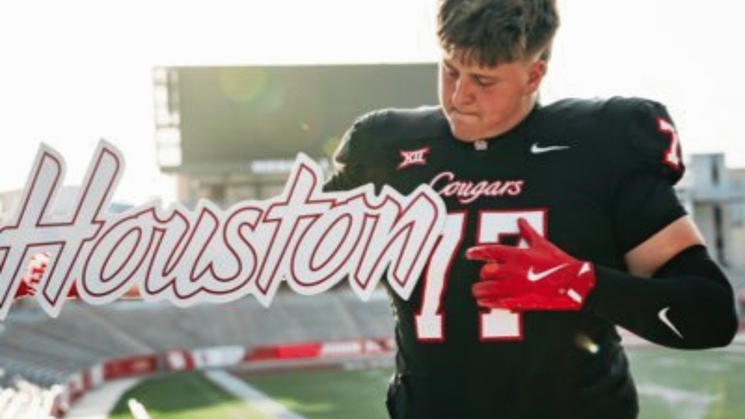 Houston Cougars Flip Commitment of Three-Star OL Rhett Gray - RallyPreps